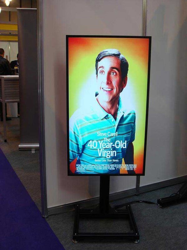 Digital Poster Sophisticated LCD Advertisement Display With Built In 